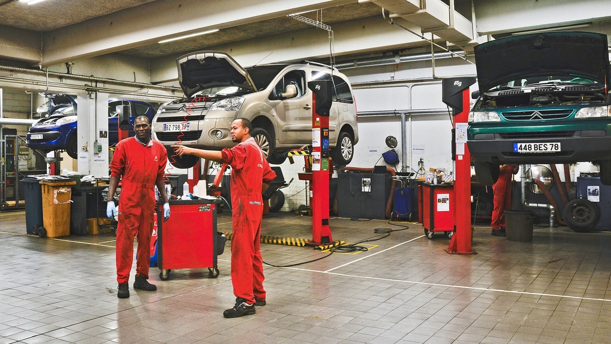 Quels sont les constructeurs automobiles qui ont organisé le plus de ...