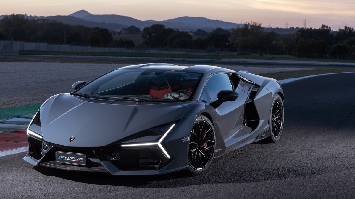 Chez Lamborghini, on doute des carburants de synthèse - L'Automobile ...