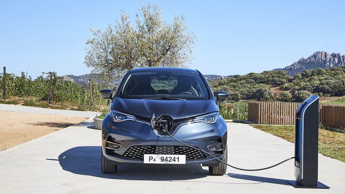 C’est quoi cette épidémie de Zoe qui prennent feu ? - L'Automobile Magazine