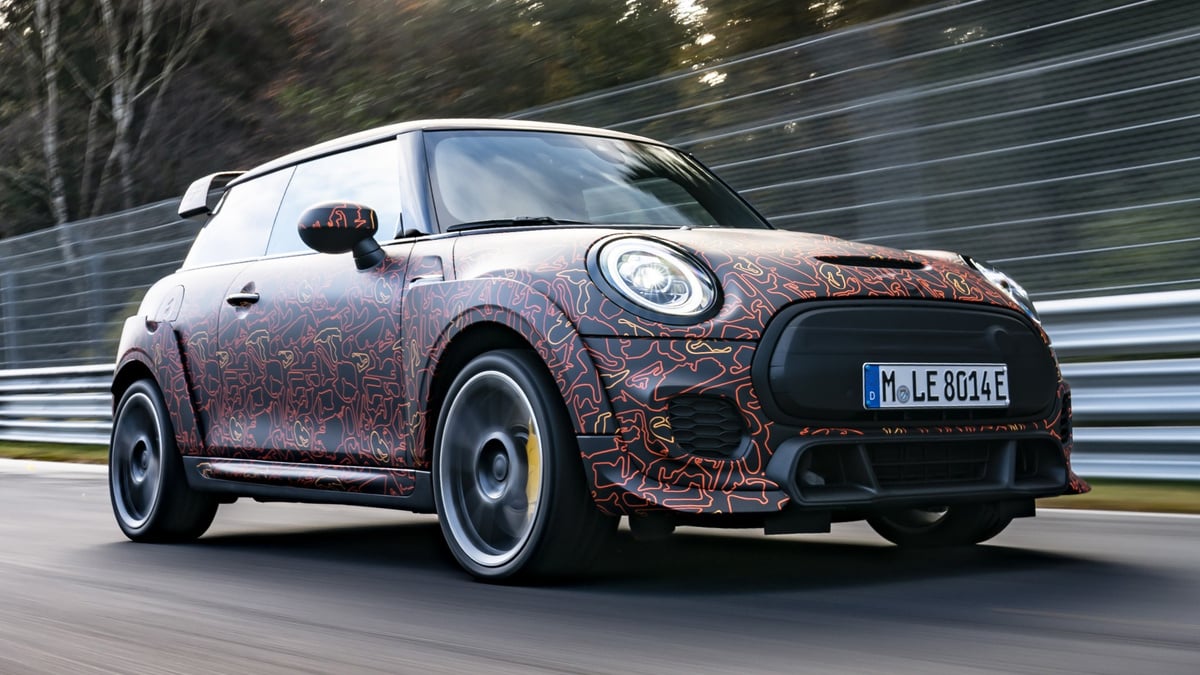 Mini Cooper Works : bientôt une version électrique - L'Automobile Magazine