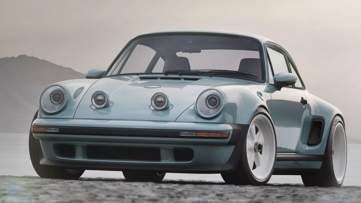La nouvelle Porsche 911 restomod de Singer à phares escamotables est ...