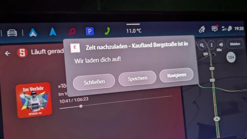 Stellantis, Volkswagen, Tesla : la pub arrive dans les voitures, et ça ...