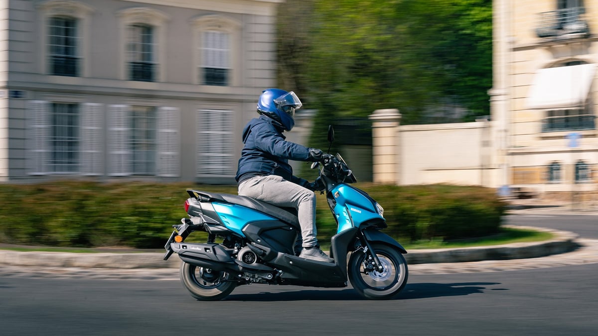 Essai Yamaha RayZR 125 : ce nouveau scooter urbain à moins de 2 500 ...