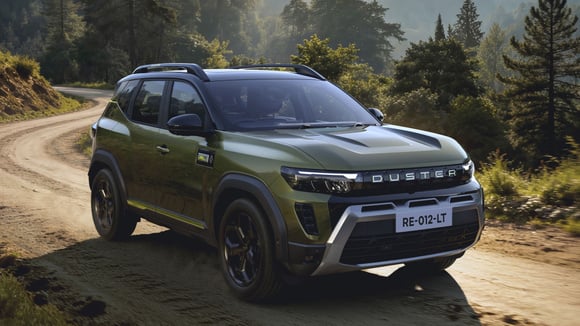 Les 5 vies du Dacia Duster, la cash-machine de Renault - L'Automobile ...