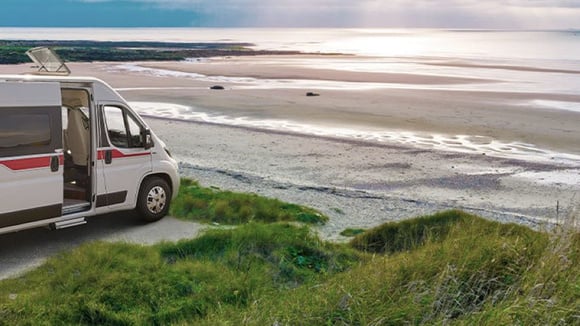 Bien choisir son van compact : notre sélection de 5 modèles français ...