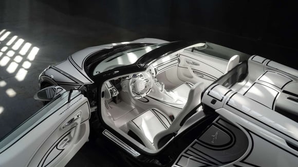 En attendant le nouveau V16, Bugatti nous refait le coup de l'or blanc ...