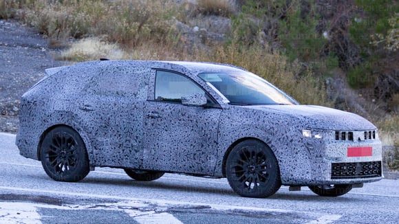 Dacia C-Neo, voici les premières images du break compact baroudeur ...
