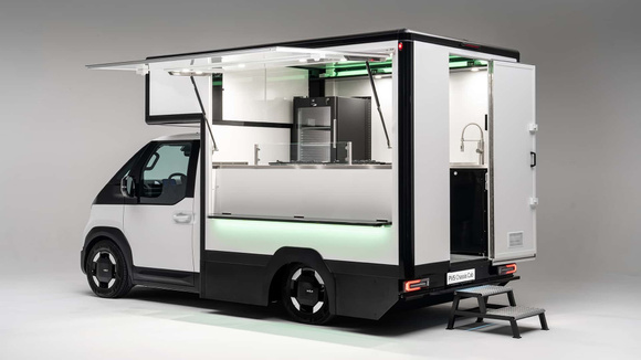 Kia PV5 : le concurrent du Renault Trafic s’attaque aux professionnels ...