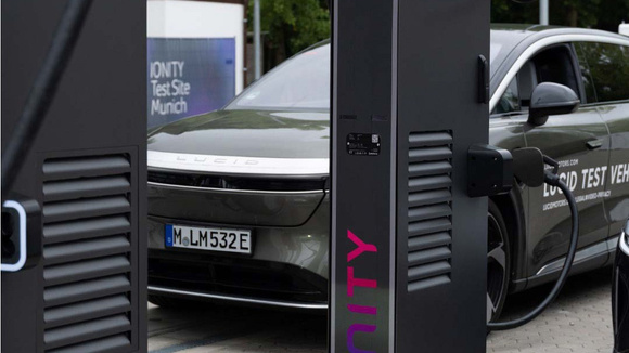 Ionity déploie ses nouvelles bornes électriques pour faire le plein en ...