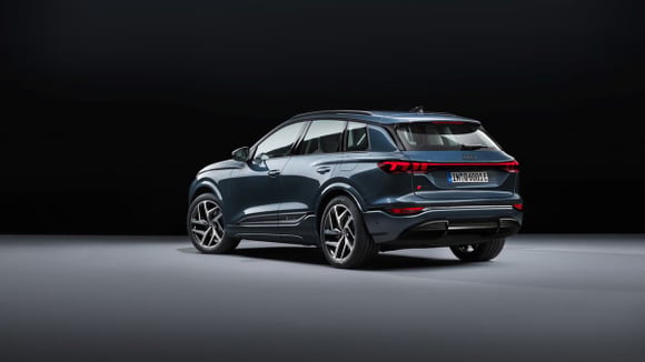 Vidéo : montez avec nous à bord du nouvel Audi Q6 e-tron - L'Automobile ...