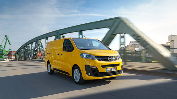 Fiche technique Opel Vivaro de 2017 : Opel Vivaro Combi 1.6 CDTI 95 ...