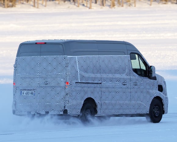 Renault Master E-Tech 2024 : les dernières photos du grand utilitaire ...