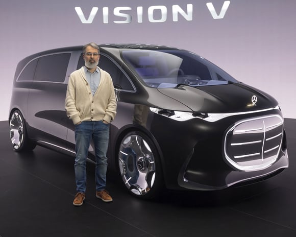 Mercedes-Benz Vision V : bienvenue à bord du van qui s’habille en ...