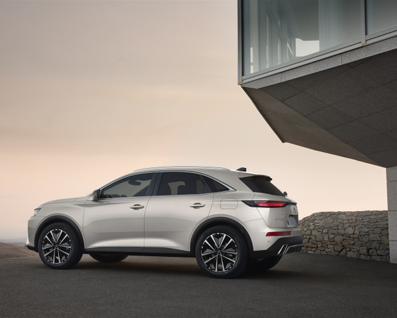 DS7 restylé : photos, infos et vidéo, tout savoir sur le facelift du ...