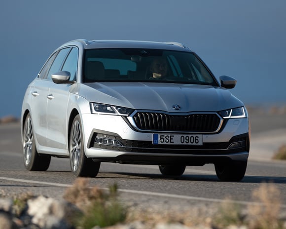 Essais automobiles - page 44 - L'Automobile Magazine