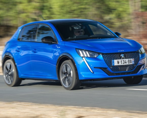 Peugeot e 208 avec petite batterie : pour quels résultats ? - L ...